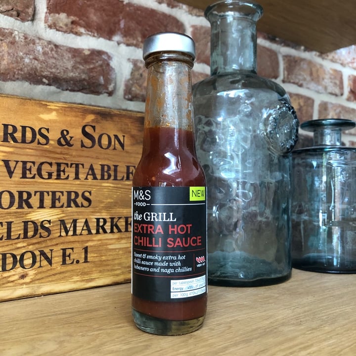 Marks & Spencer Food (M&S) Extra Hot Chilli Sauce Review | abillion