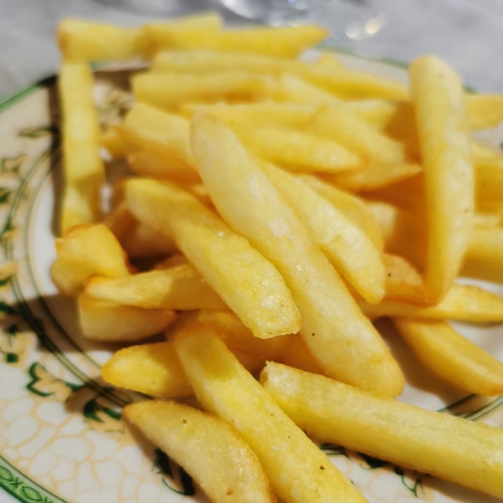 Kalhua Cirò Marina, Italy Patatine Fritte Review | abillion