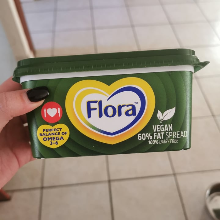 Flora 60% fat spread Review | abillion