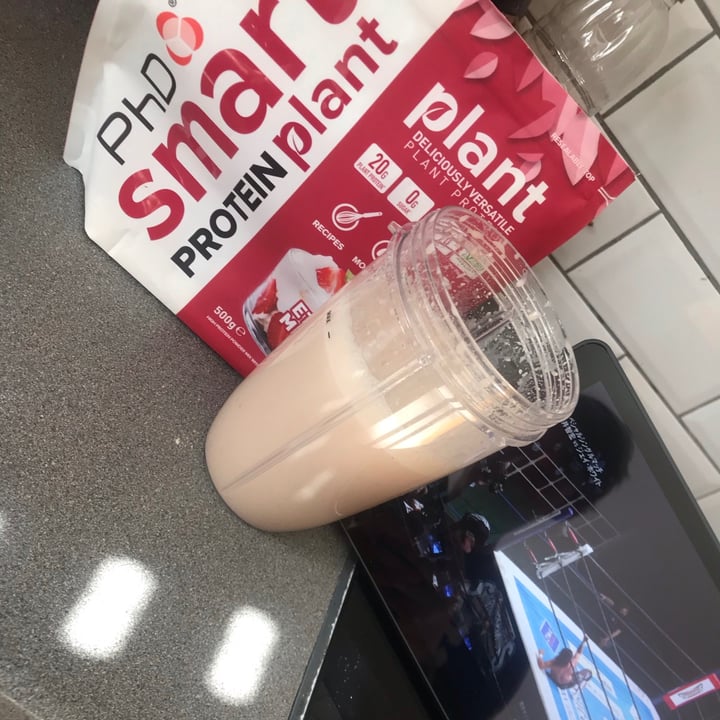 PhD smart Eton Mess Protein Powder Review | abillion