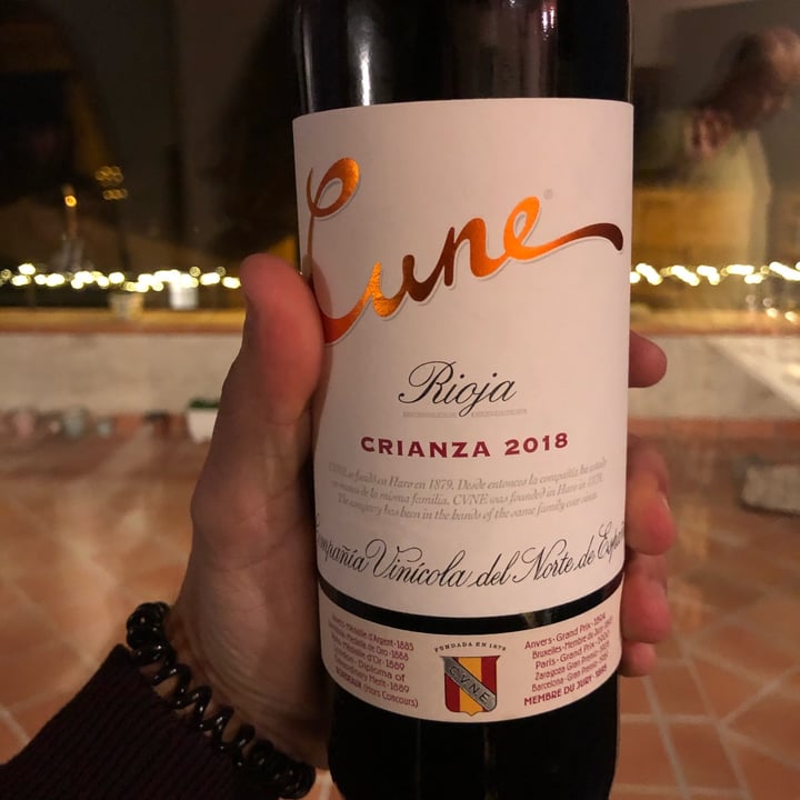 Cune Vino Tinto Crianza 2018 Review | abillion