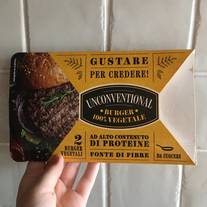 Unconventional Burger Vegetale Classico - Classic Burger Review | abillion