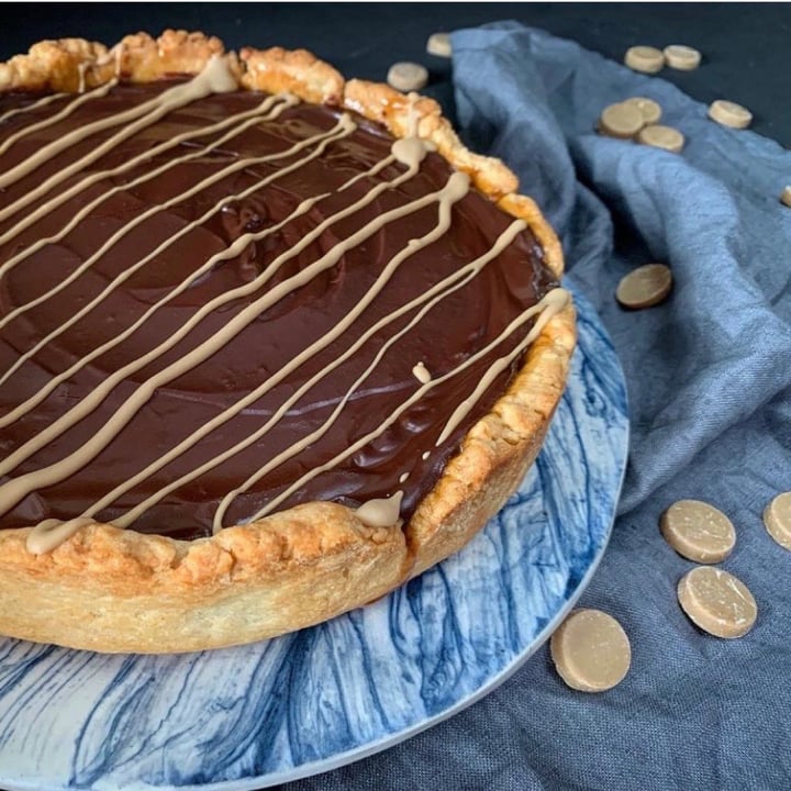 Boreal Vegan Chocolatier Pastillas De Chocolate Al Caramelo Review ...