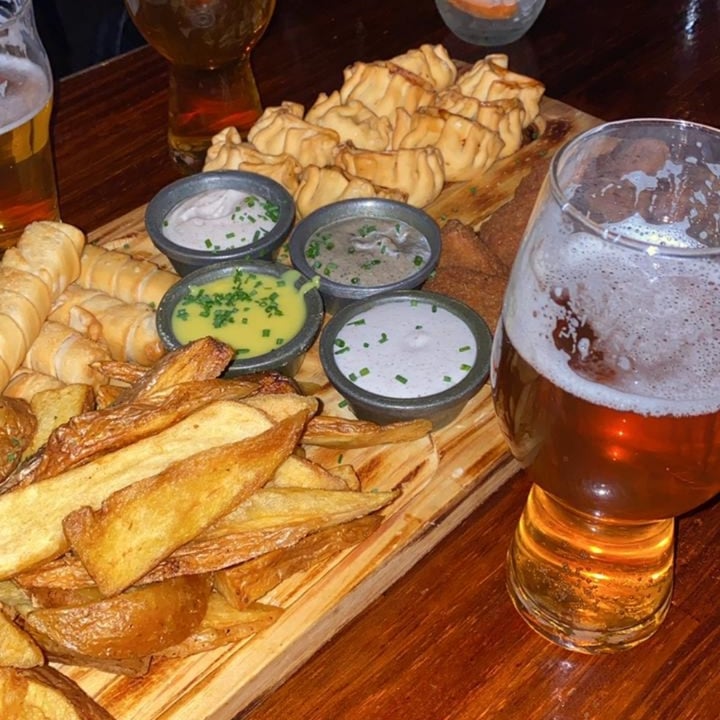 Red Frog Beer House Villa Ballester, Argentina Picada Fiesta Vegana ...