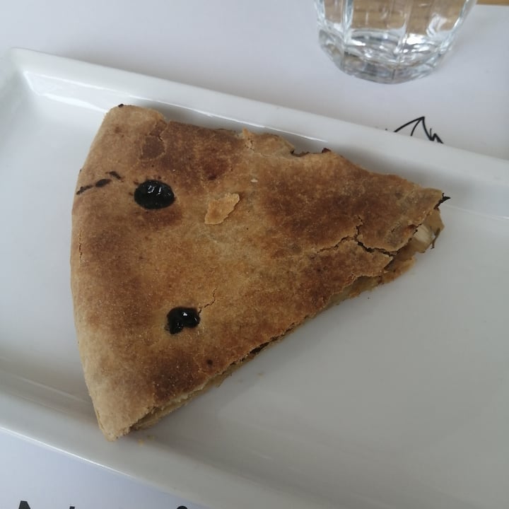 Nativa Ristorante Roma, Italy Pizza rustica con cipolle stufate Review ...