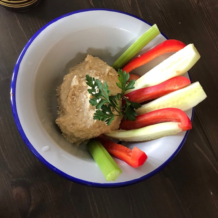 Ridikas Kaunas, Lithuania Hummus Review | abillion
