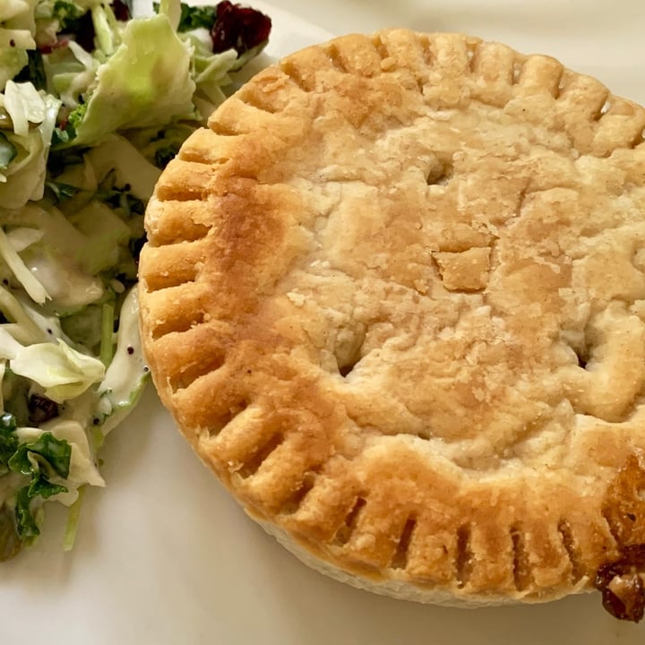 Linda McCartney's 2 vegetarian Country pies Review | abillion