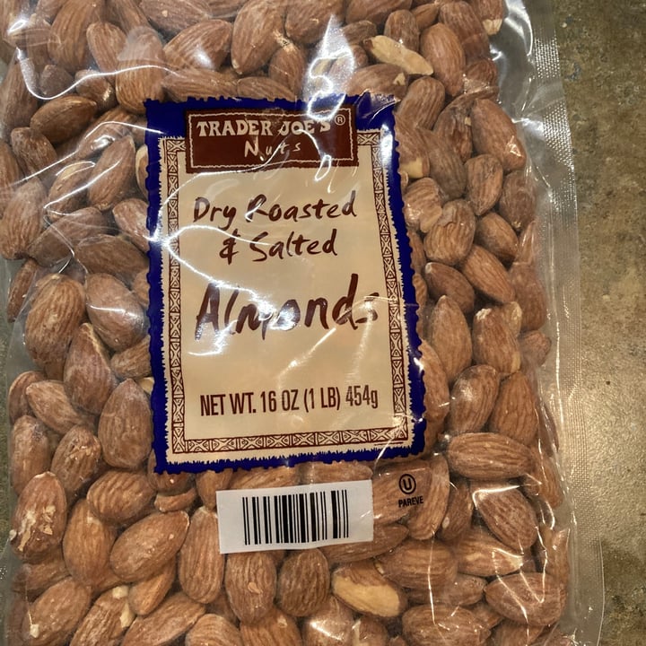 Trader Joe's Dry roasted and salted almonds Review | abillion