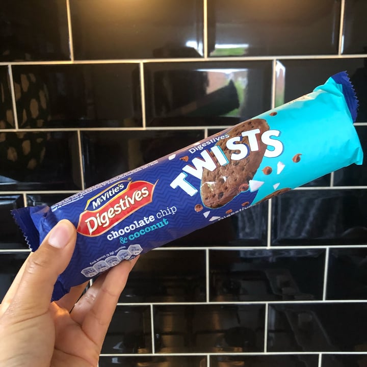 McVitie's Digestive Twists Chocolate Chip & Coconut Review | abillion