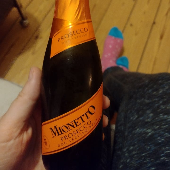 Mionetto prosecco Doc Treviso Brut Review | abillion