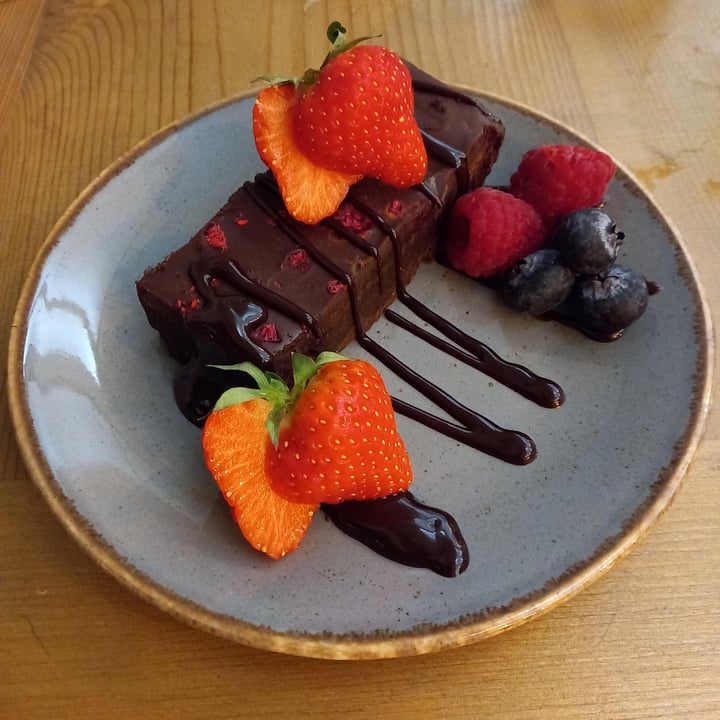 The Bluebell Deli & Bistro Chocolate And Raspberry Brownie Reviews ...