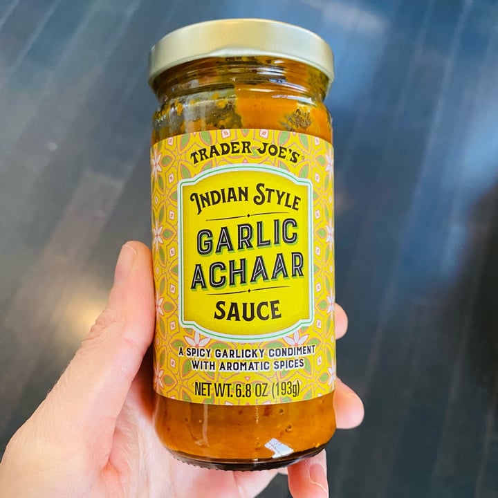 Trader Joe's Indian style garlic achaar sauce Review | abillion