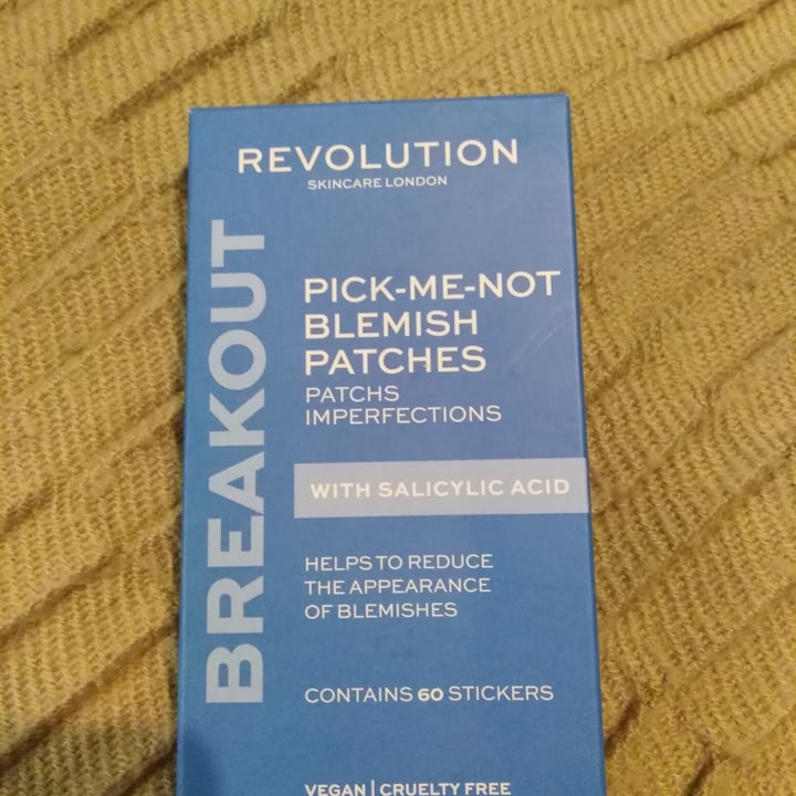 Revolution Skincare London Pick-me-not Blemish Patches Review | abillion