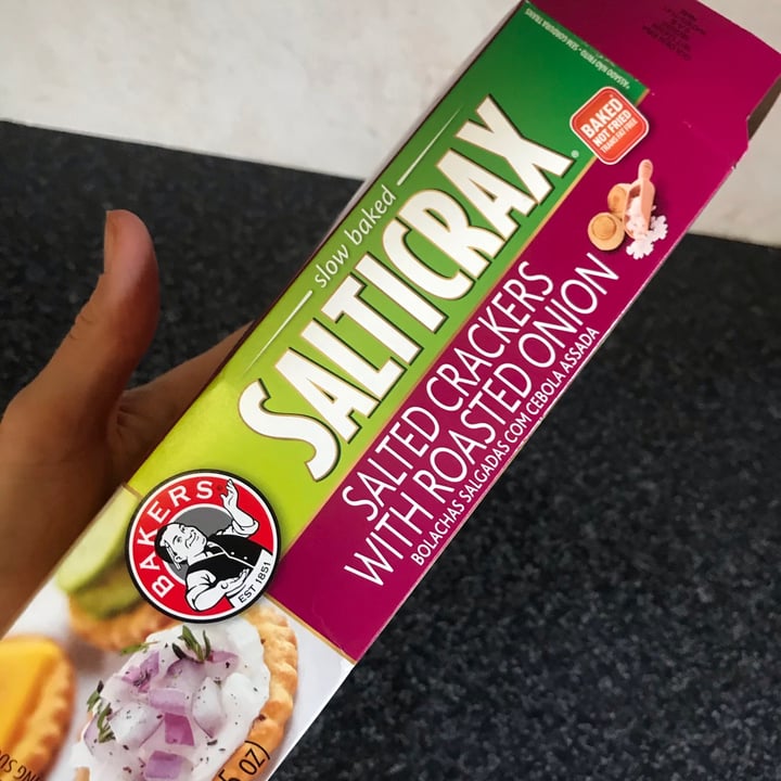 Salticrax Roasted onion Review | abillion