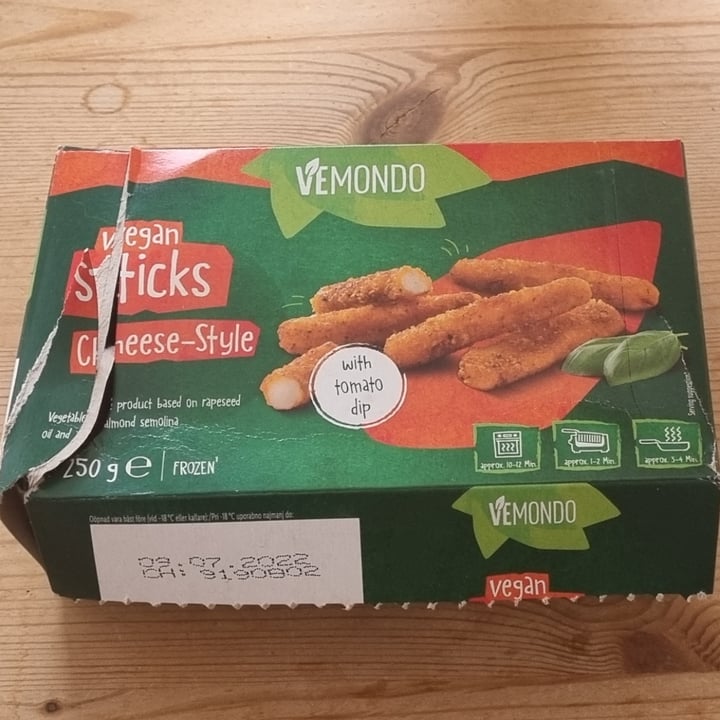 Vemondo Vegan sticks cheese style Review | abillion