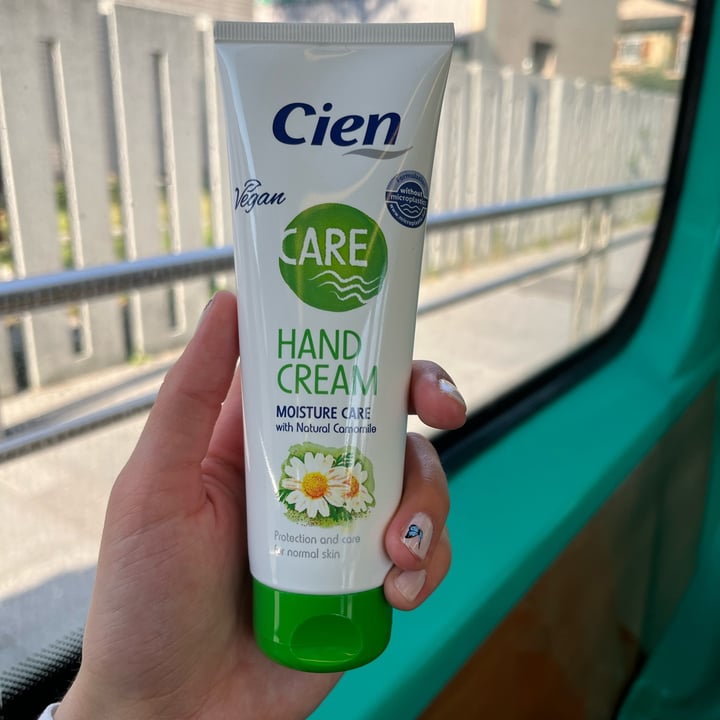 Cien Cien Crema Mani Review | abillion