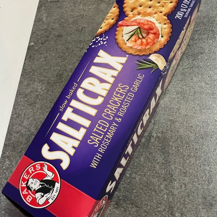 Bakers Salticrax Salted Crackers with Rosemary & Garlic Review | abillion