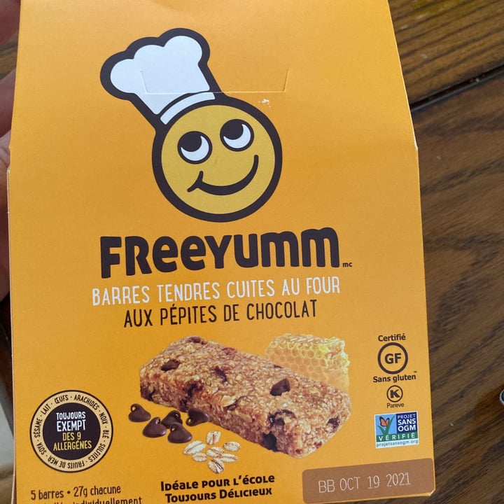Freeyumm Chocolate Chip Oat Bar Review | abillion