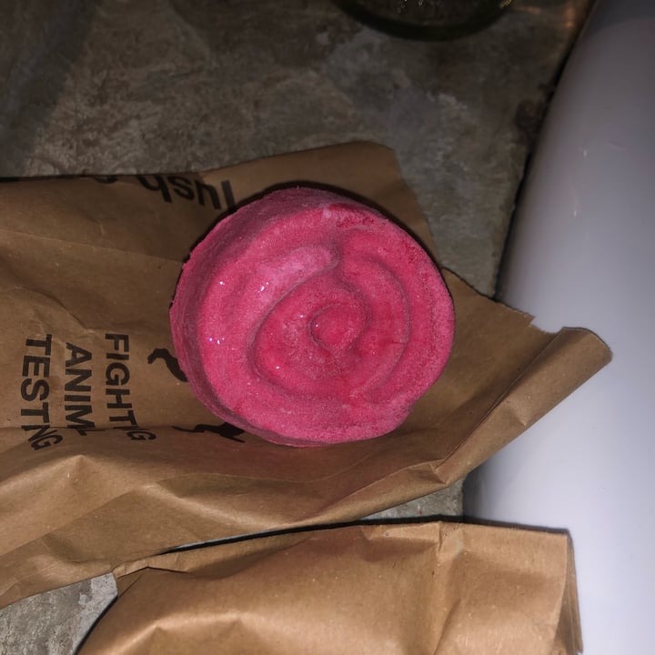 Lush Fresh Handmade Cosmetics Rose Jam Bubbleroon Review Abillion