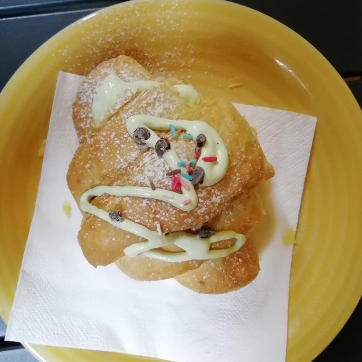 L'Orto Bistrò Torino, Italy Croissant con crema chantilly Veg al ...
