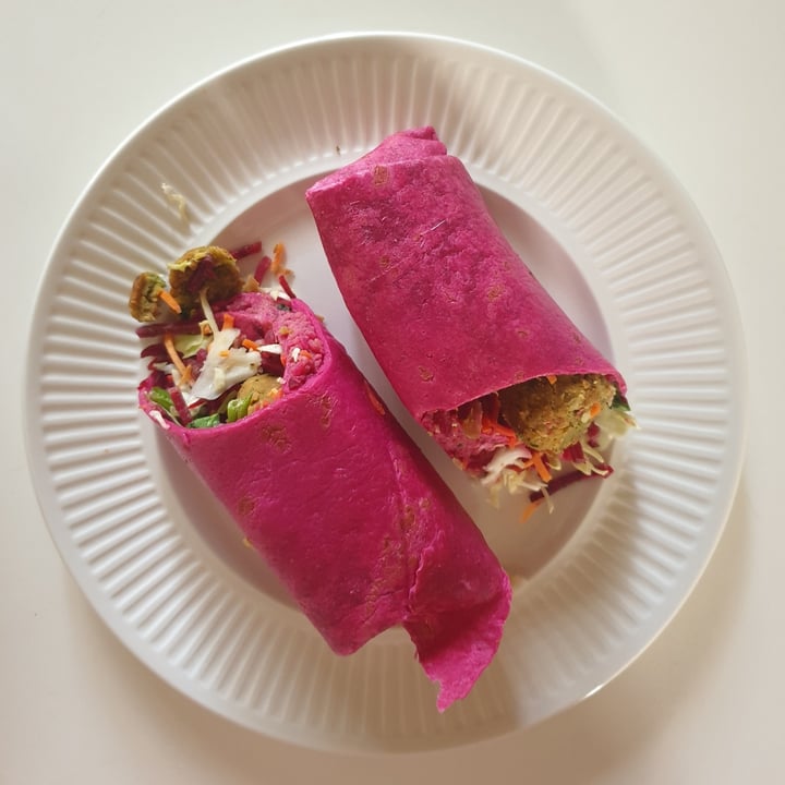 Woolworths Food Falafel and Beetroot Wrap Review | abillion