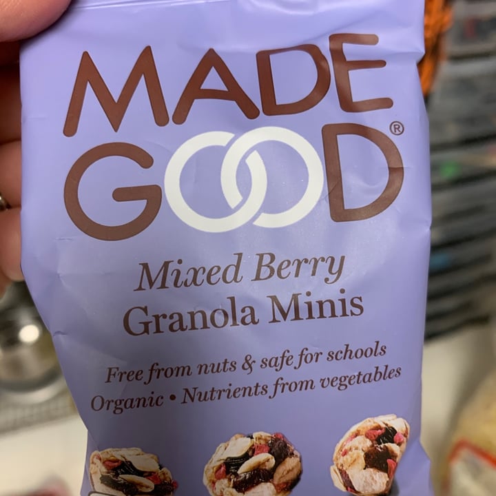 Made Good Mixed Berry Granola Minis Review | abillion