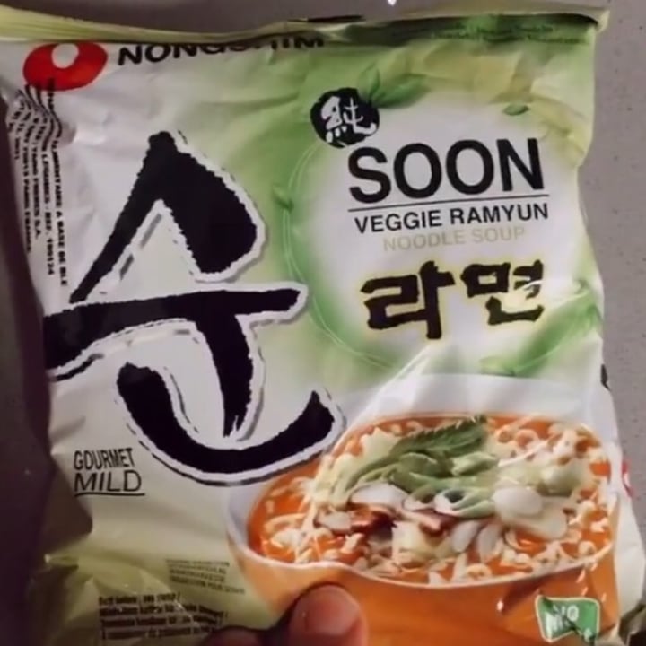 Soon Veggie ramen Review | abillion