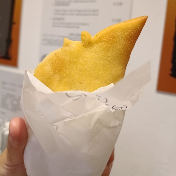 Panzeropoli by Benny Bari, Italy Panzerotto Strambo Review | abillion