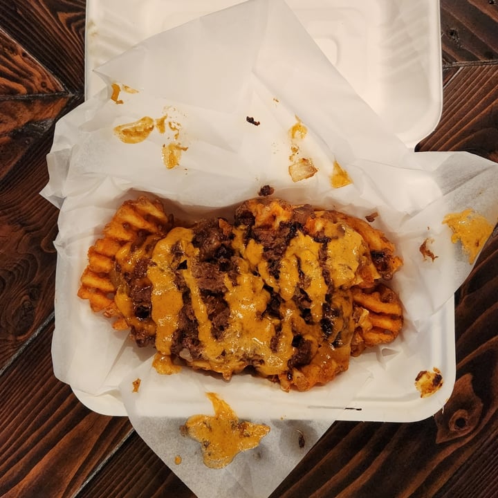 Twisted Plants Cudahy, United States Animal Style Fries Review | abillion