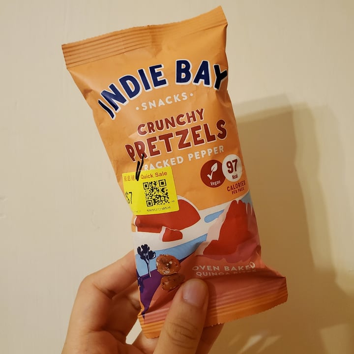 Indie Bay Snacks Crunchy Pretzels Cracked Pepper Review | abillion