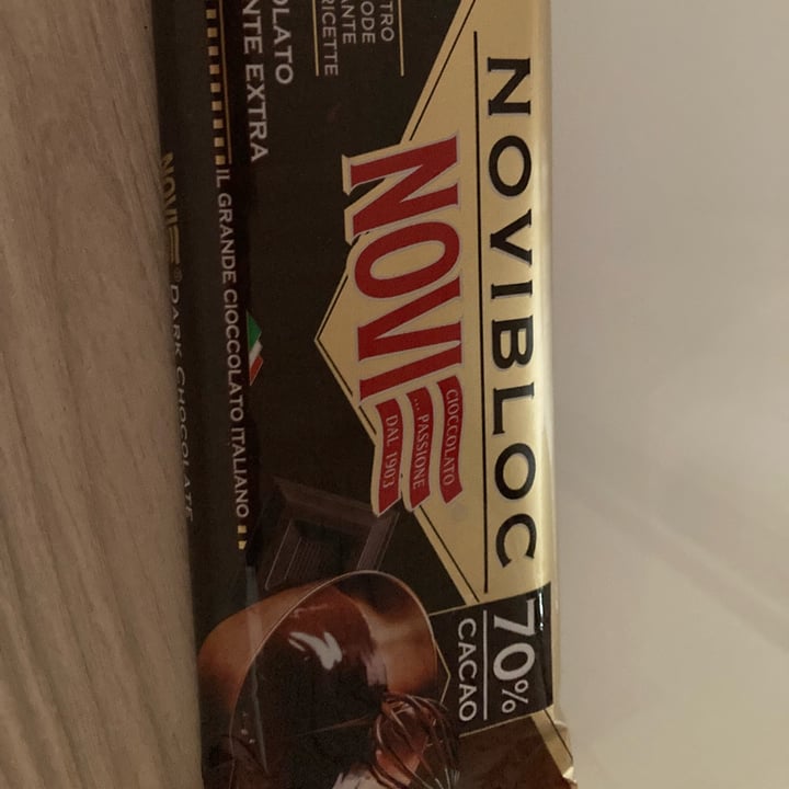 Novi Novibloc Fondente al 70% Review | abillion