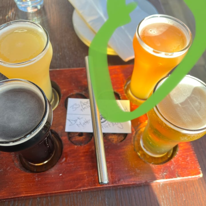 Yellow Dog Brewing High Five Hazy IPA Review | abillion