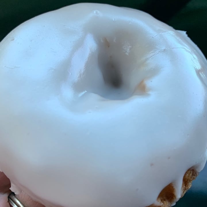 Whole Foods Market Vegan Vanilla Donut Review | abillion