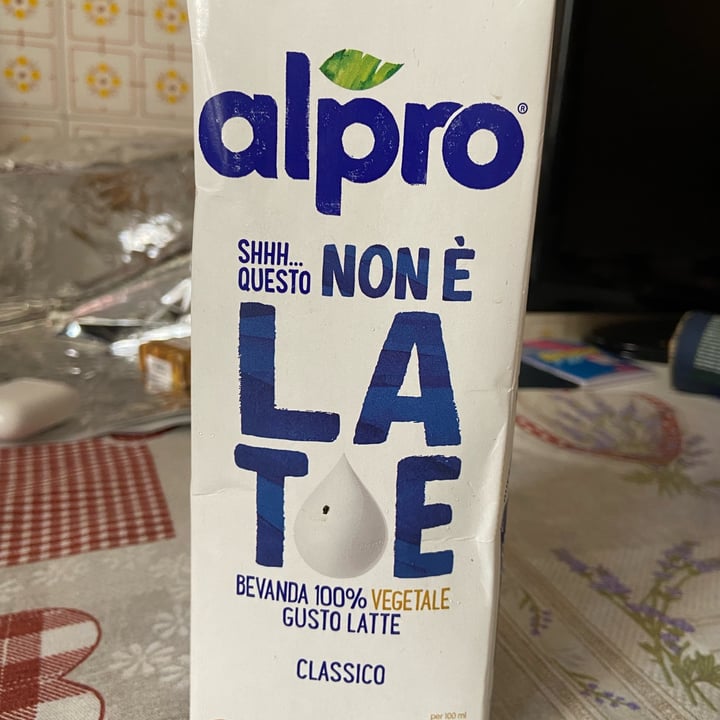 Alpro This is Not Milk Classic Questo Non è Late Classico Review | abillion