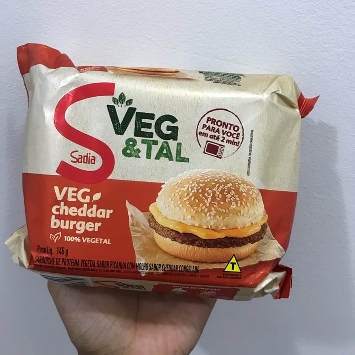 Sadia Cheddar burger Review | abillion