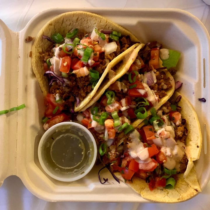Tucos Taco Lounge Sudbury, Canada El Bandito Seitan Taco Review | abillion
