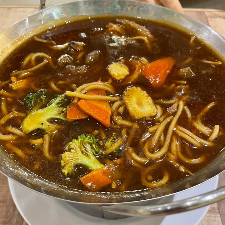 Nature Cafe Downtown Core, Singapore Beef hotplate noodle Review | abillion