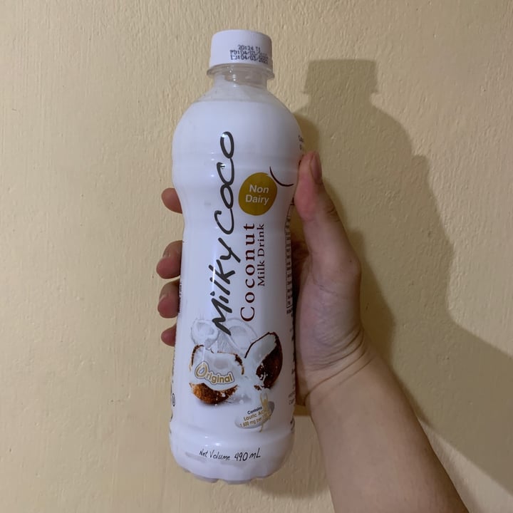 Milky Coco Coconut Milk Drink Review | abillion