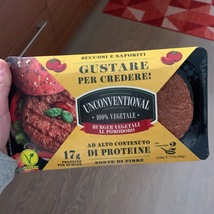 Unconventional Burger Vegetale Al Pomodoro - Tomato Burger Review ...