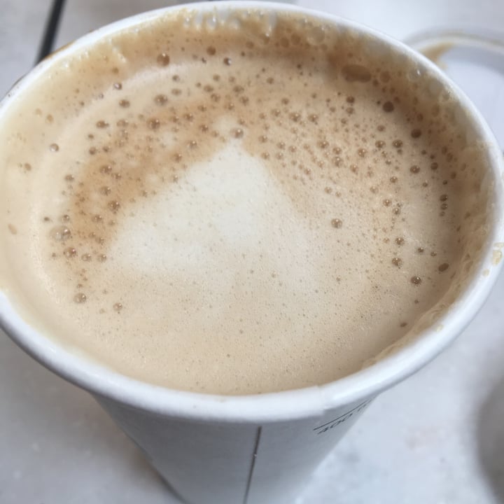 Starbucks Cafe con leche de almendras Review | abillion