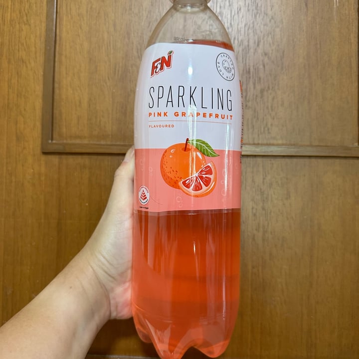 F&N Sparkling Pink Grapefruit Flavoured Review | abillion