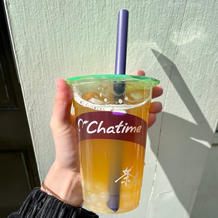 Chatime 日出茶太 West End, United Kingdom Peach Green Tea with Lychee ...