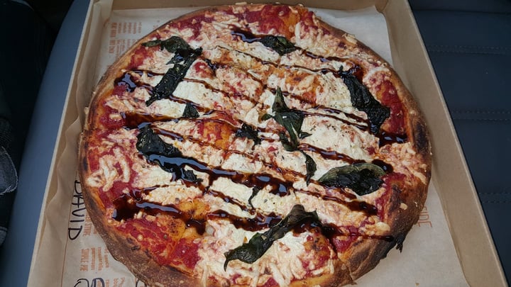 Blaze Pizza Nashua, United States Pizza with vegan cheese Review | abillion