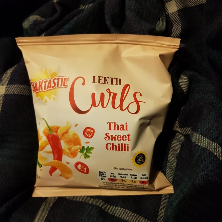 Snaktastic Thai sweet chilli lentil curls Review | abillion