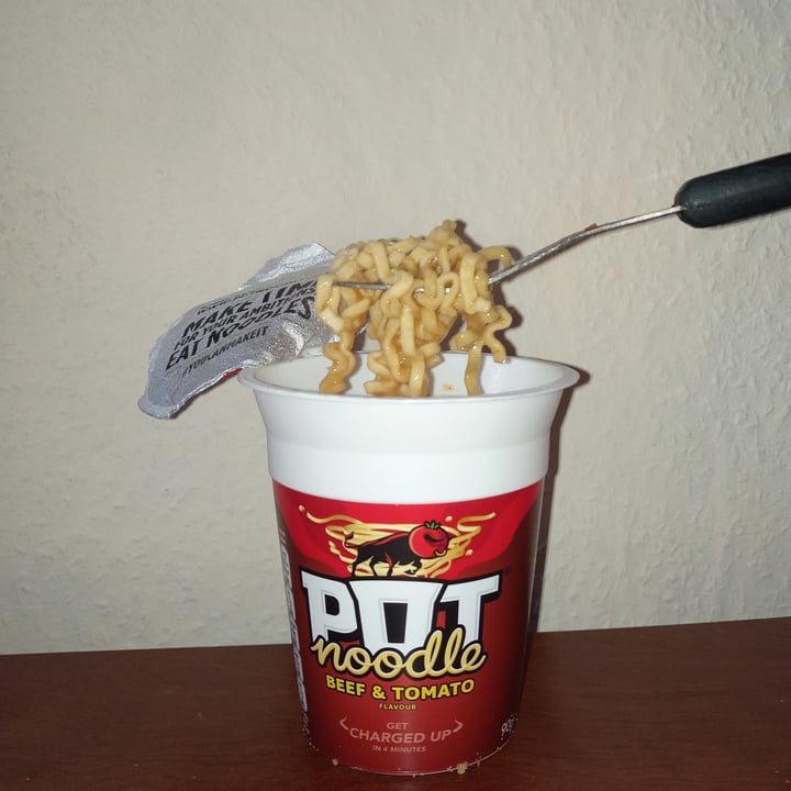 Pot Noodle Beef & Tomato Pot Noodle Review | abillion