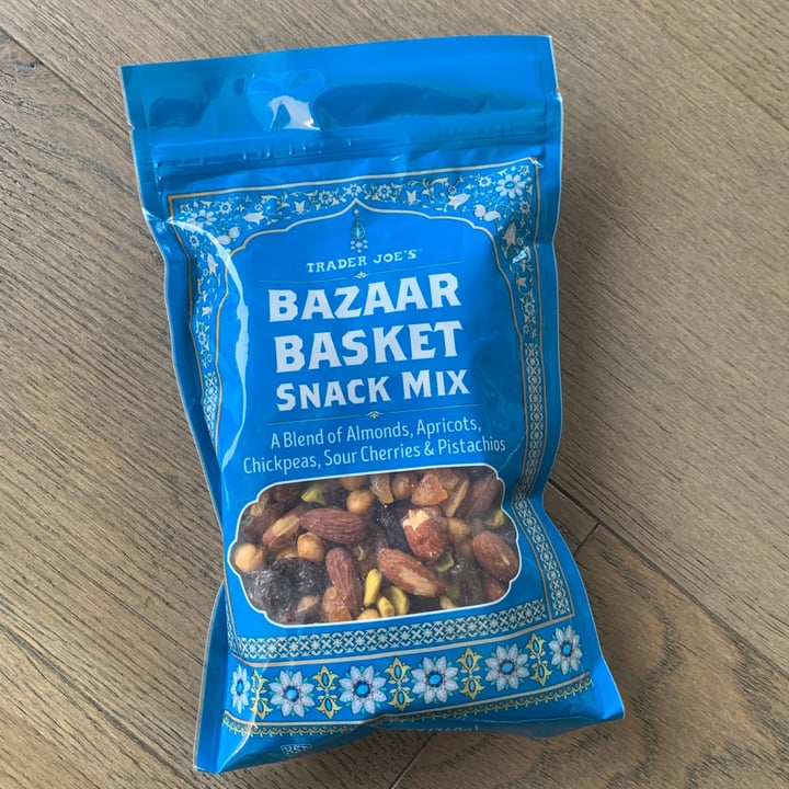 Trader Joe's Bazaar Basket Snack Mix Review | abillion