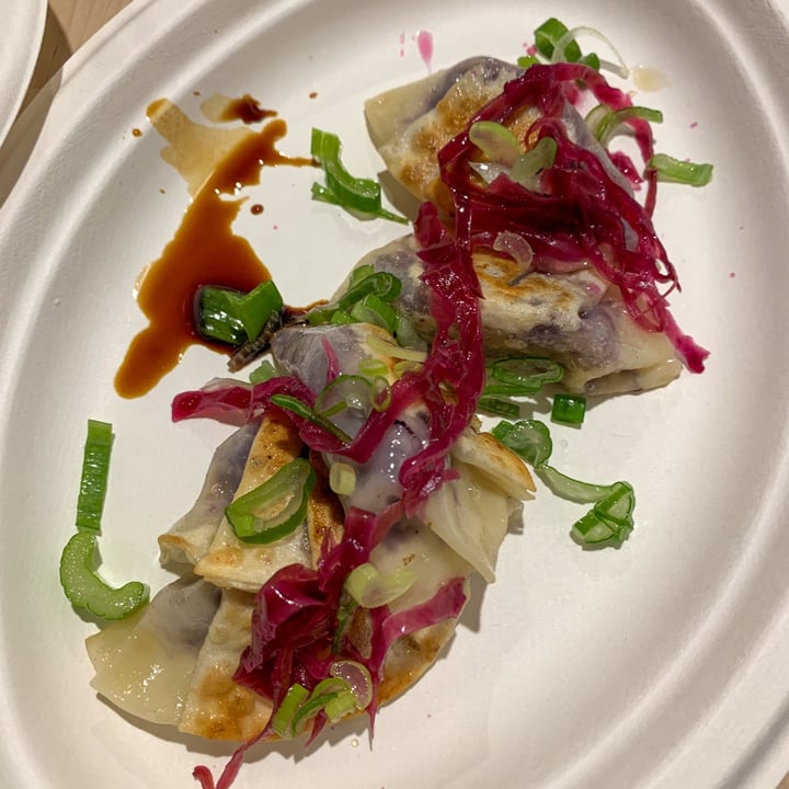 Gaijin Trattoria Giapponese, Ramen Bar Cagliari, Italy Gyoza Veg Review ...