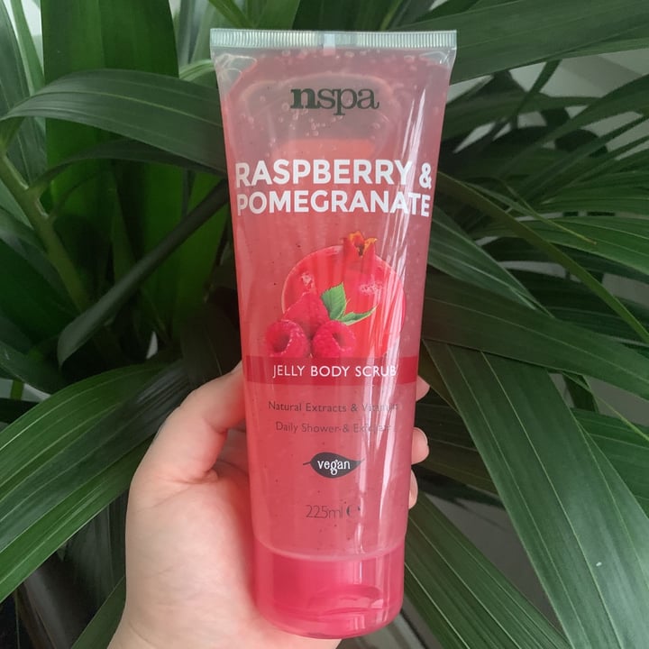 nspa Raspberry and pomegranate jelly body scrub Review | abillion