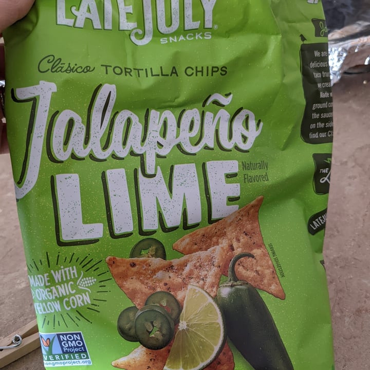 Late July Snacks Jalapeño Lime Tortilla Chips Review | abillion