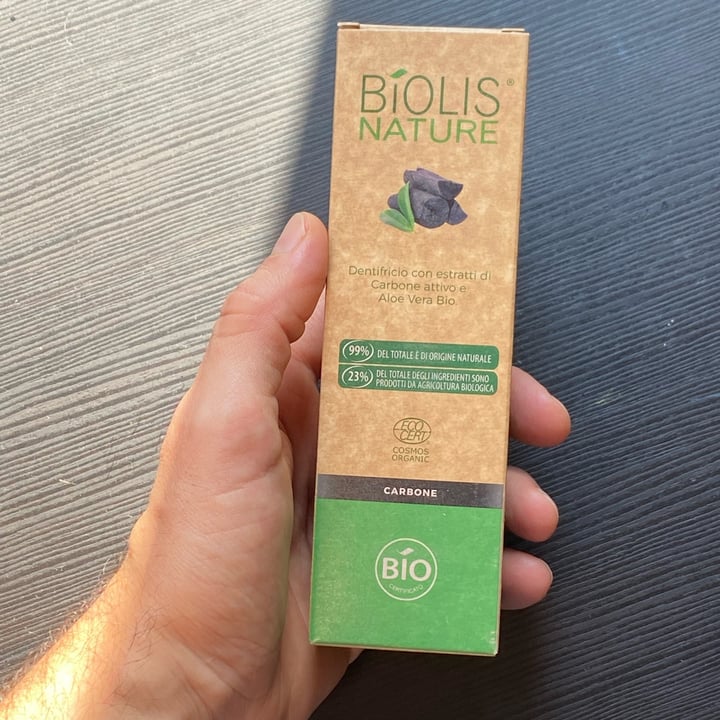 Biolis Nature Dentifricio al Carbone Attivo e Aloe Vera Review | abillion